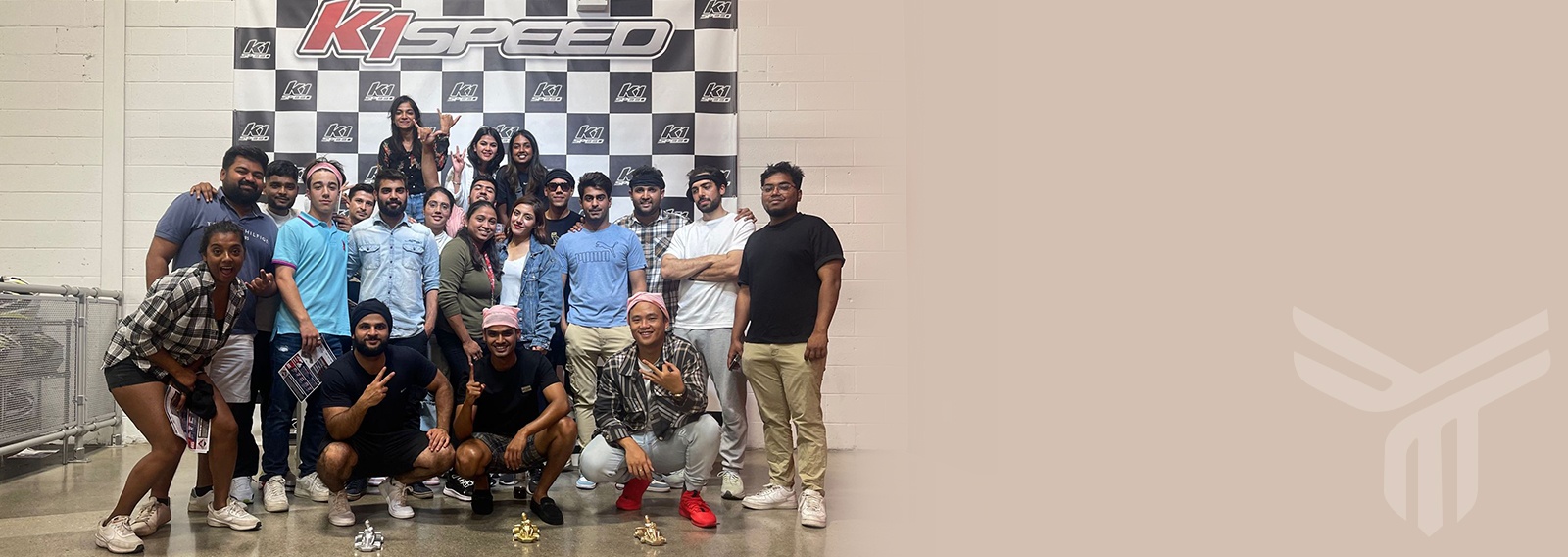 Abstract Management Group Approach